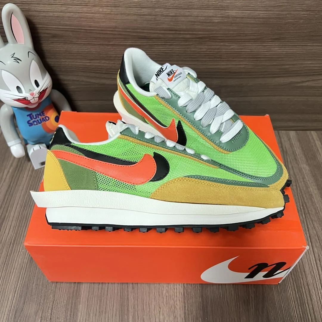 Value-priced Sacai x Nike VaporWaffle Shoes