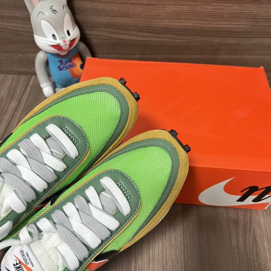 Value-priced Sacai x Nike VaporWaffle Shoes