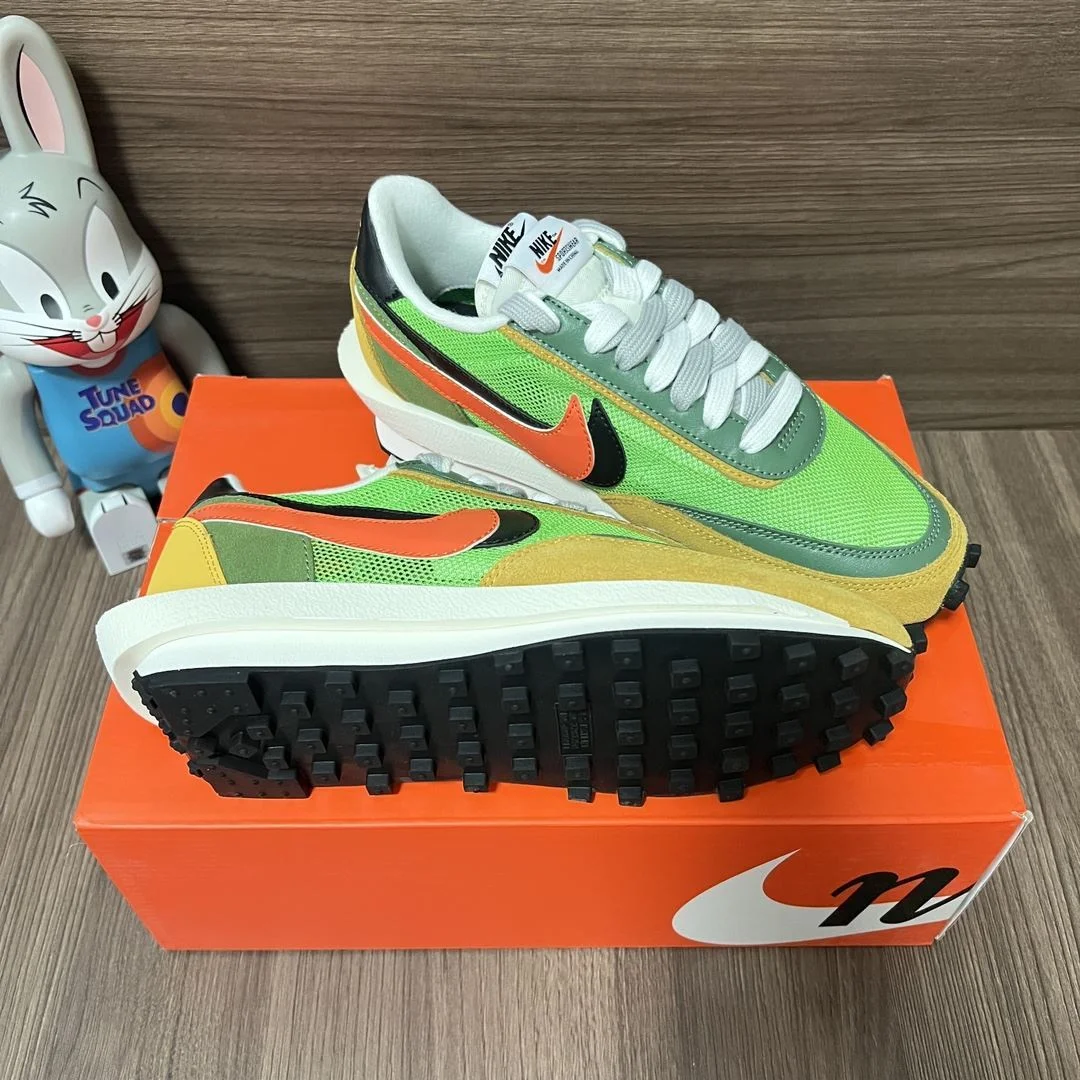 Value-priced Sacai x Nike VaporWaffle Shoes
