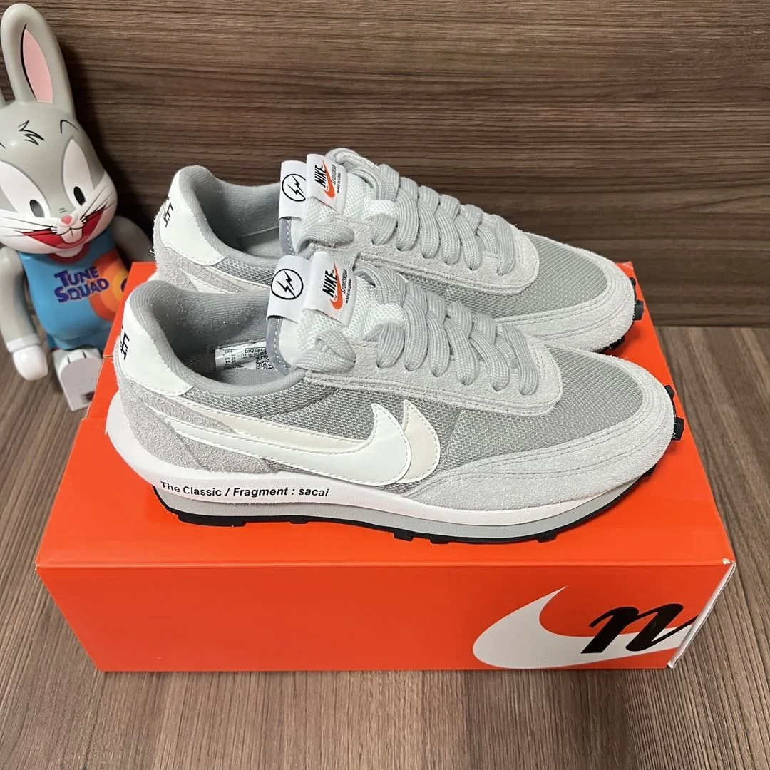 Budget-friendly Sacai x Nike VaporWaffle Shoes