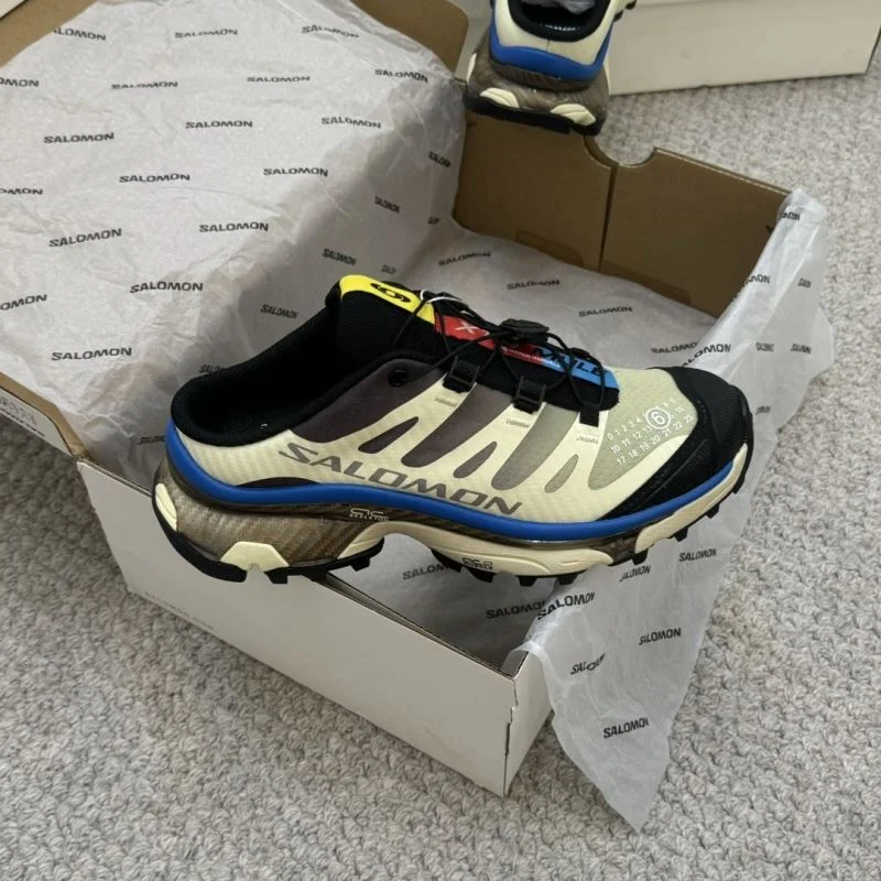 Top match Salomon Sandals