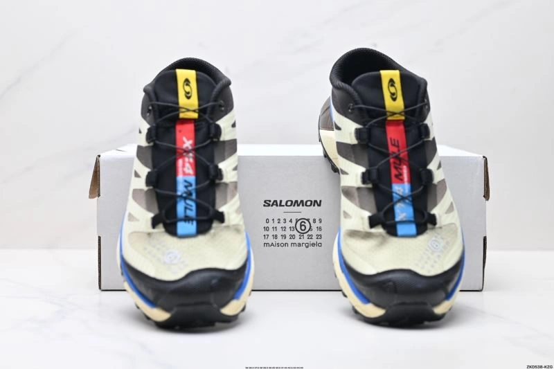 Top match Salomon Sandals