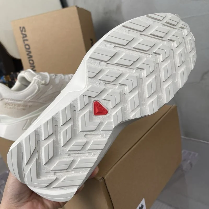 1:1 copy Salomon Shoes
