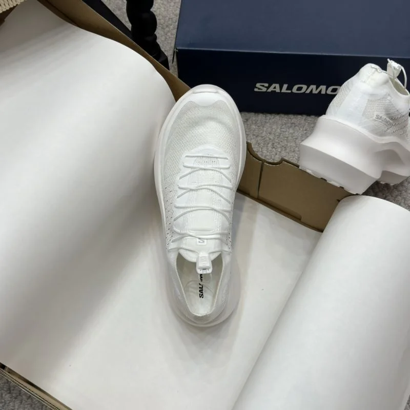 Accurate model Salomon Shoes
