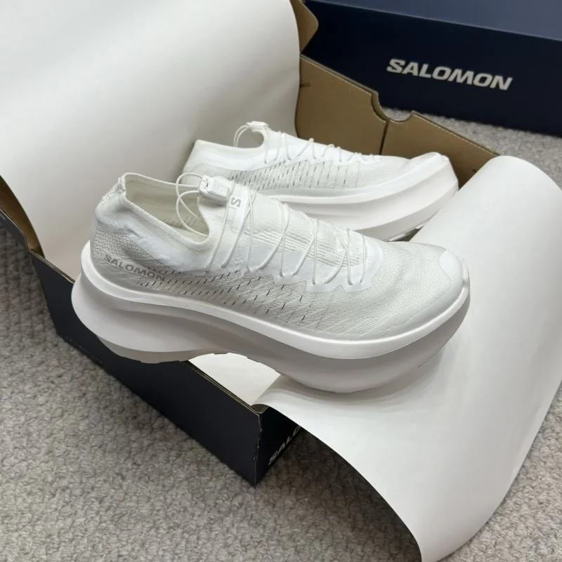 Accurate model Salomon Shoes