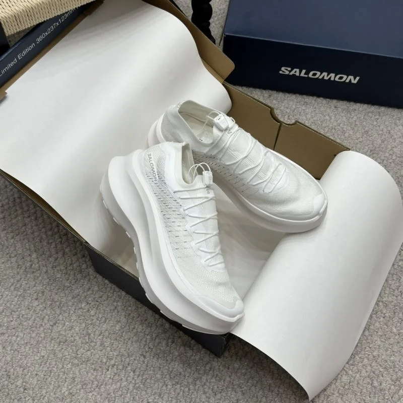 Accurate model Salomon Shoes