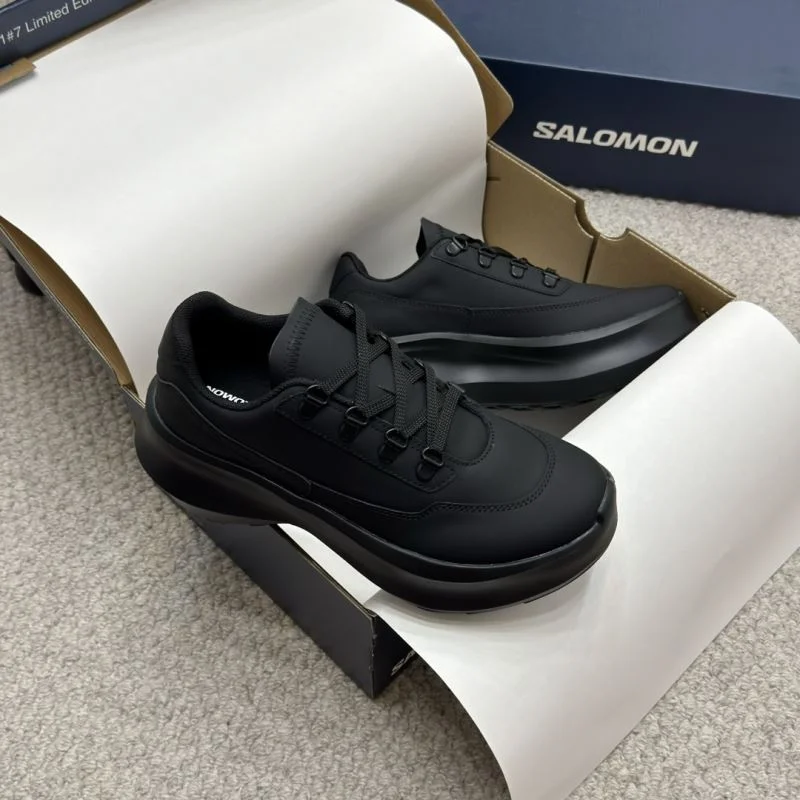 Top mirror Salomon Shoes