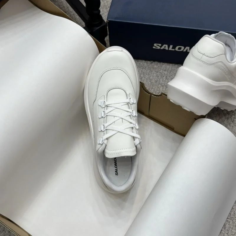 Reasonably priced Salomon Shoes