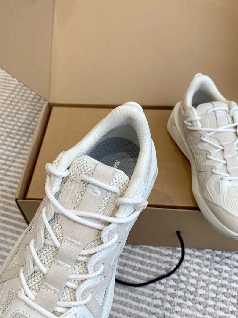 Exact replica Salomon Shoes