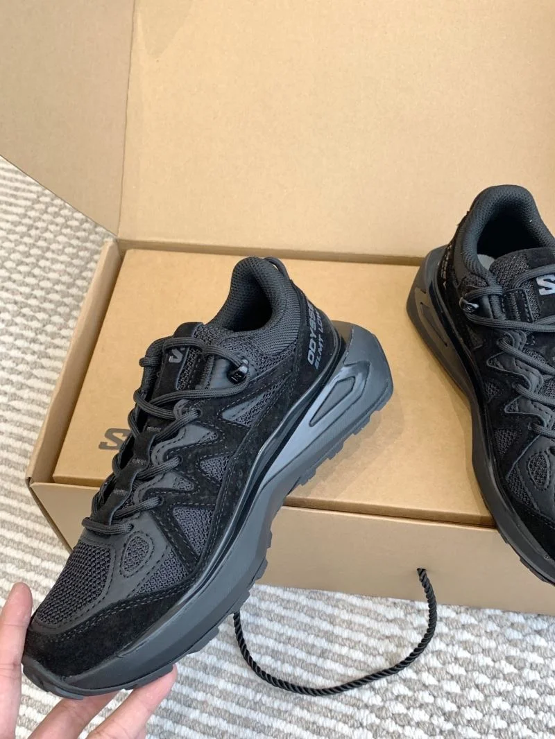 Exact replica Salomon Shoes