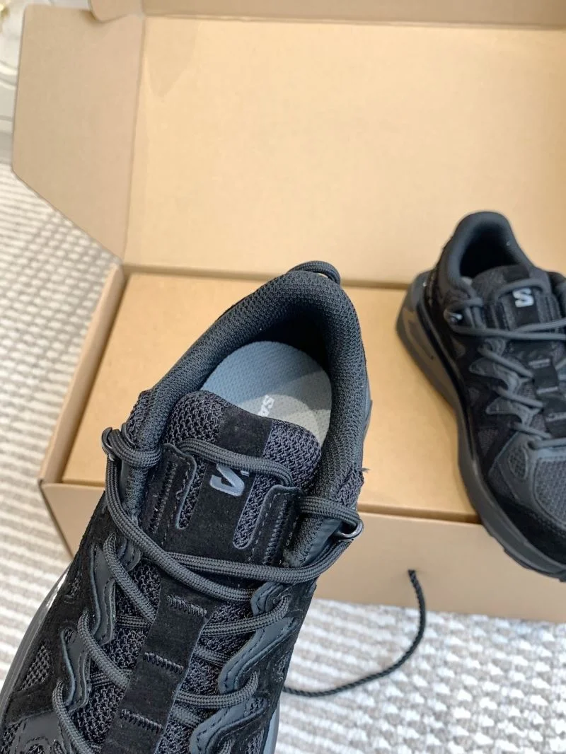 Exact replica Salomon Shoes