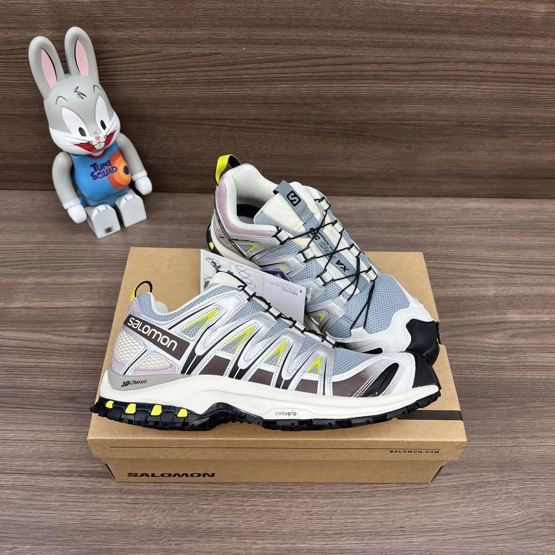 Exact replica Salomon Shoes