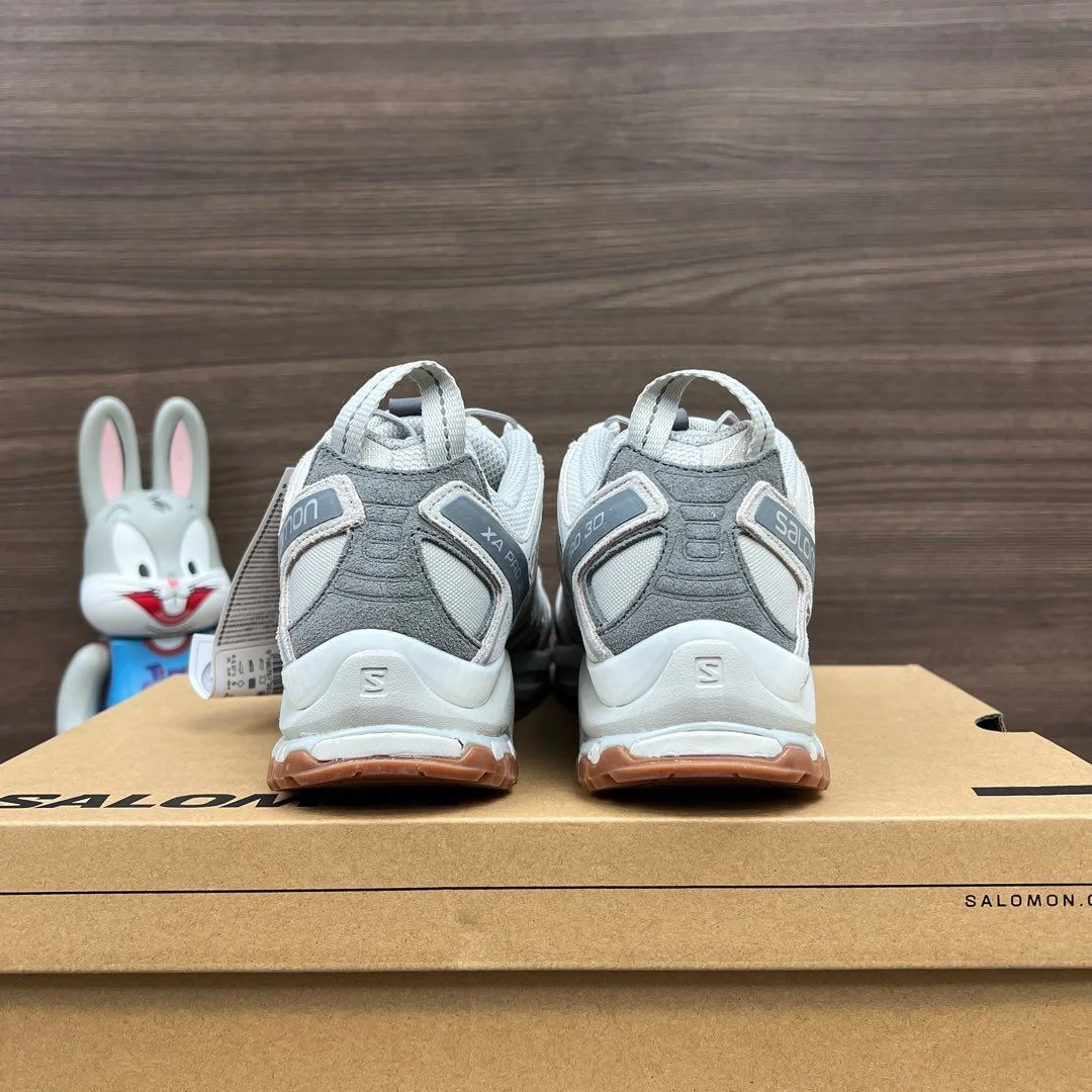 Accurate model Salomon Shoes