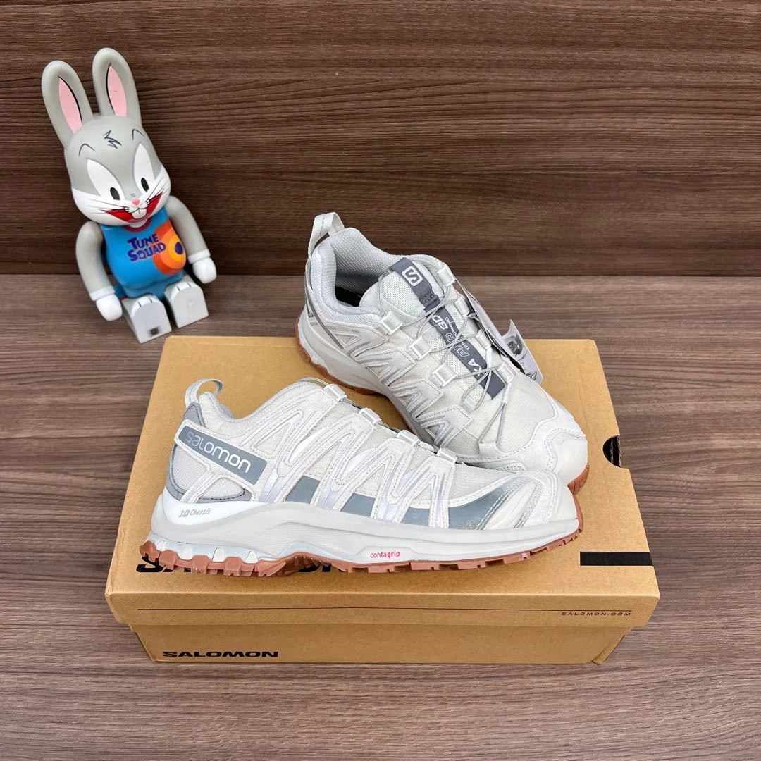 Accurate model Salomon Shoes