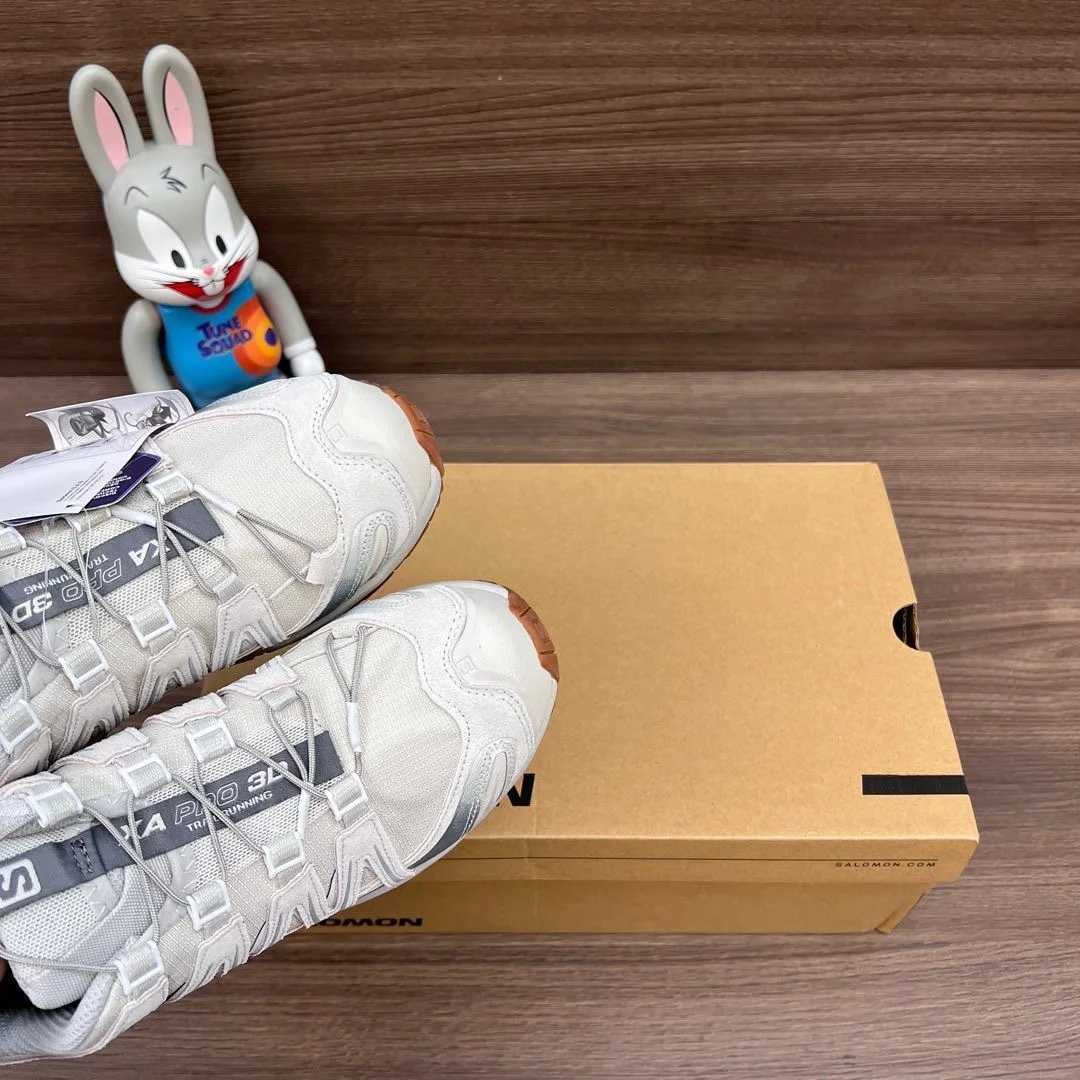 Accurate model Salomon Shoes