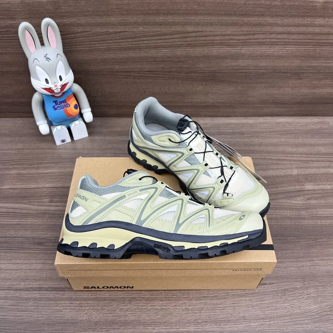 Top mirror Salomon Shoes