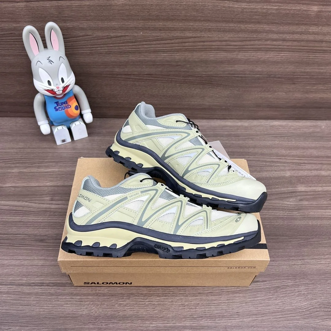 Top mirror Salomon Shoes