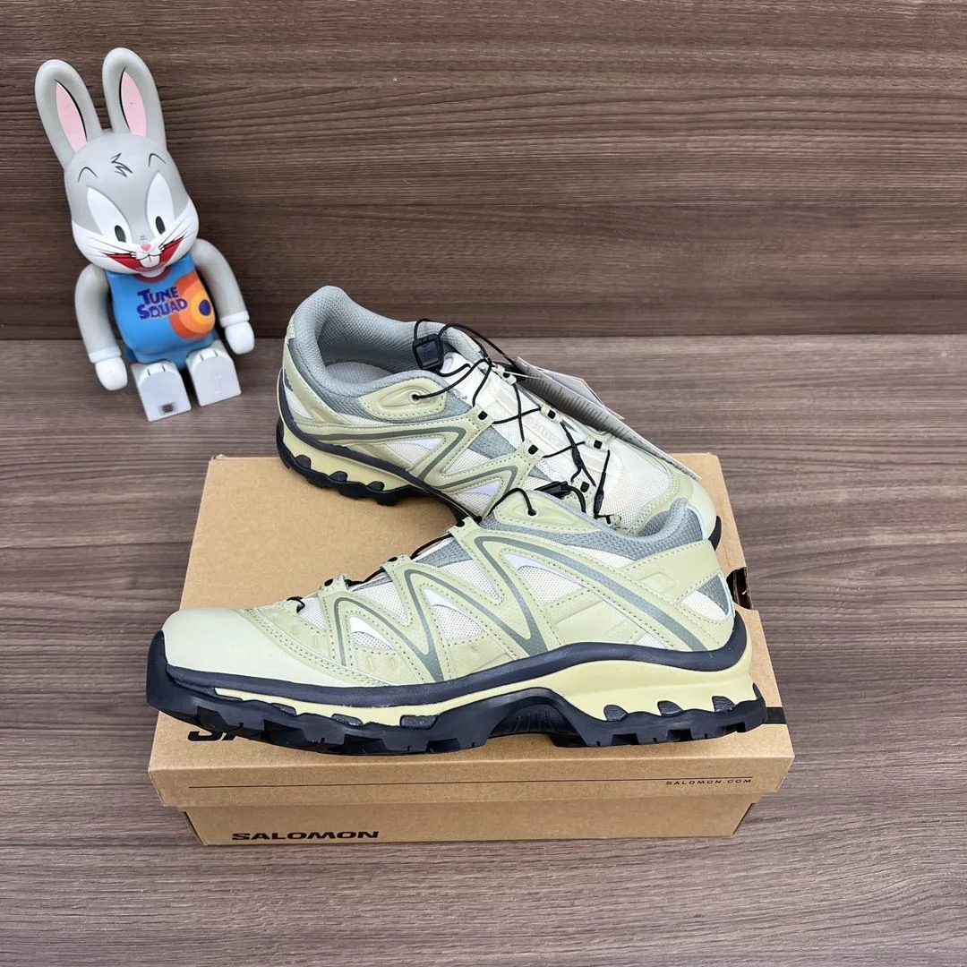 Top mirror Salomon Shoes