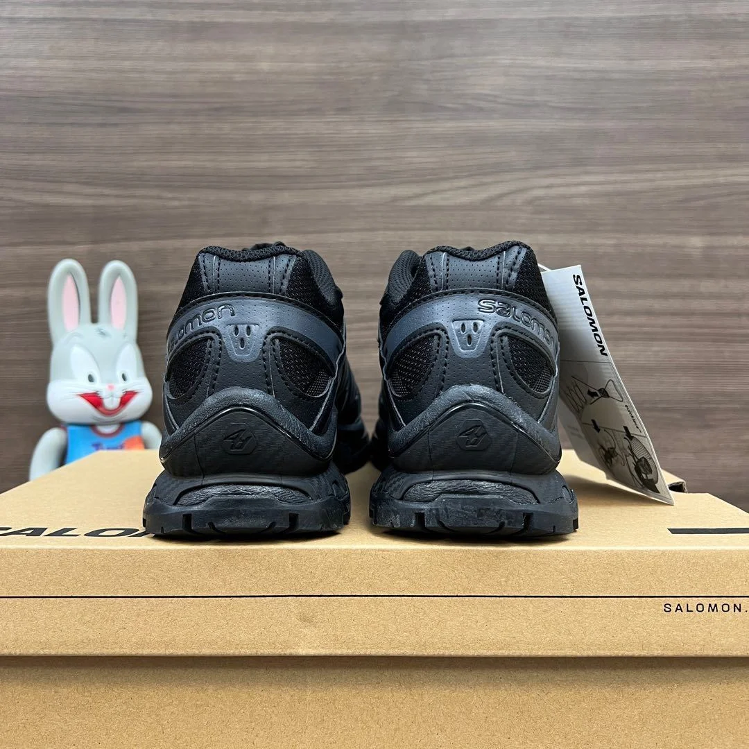 Reasonably priced Salomon Shoes