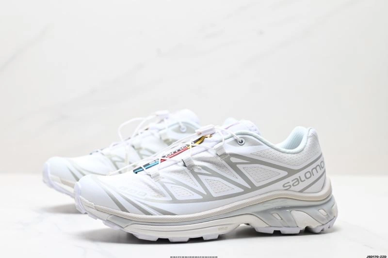 Reasonably priced Salomon Shoes
