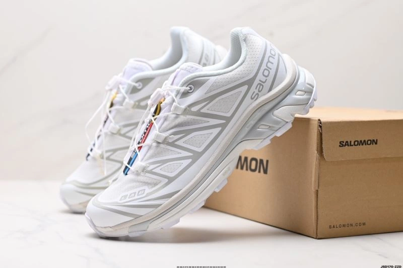 Reasonably priced Salomon Shoes
