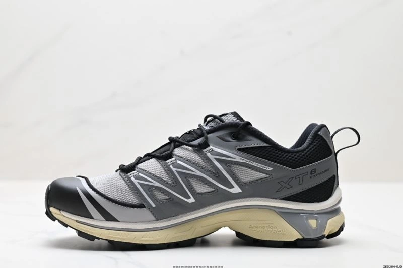 Low-cost Salomon Shoes