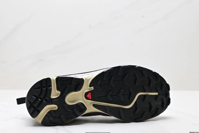 Low-cost Salomon Shoes
