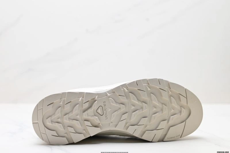 High fidelity Salomon Shoes