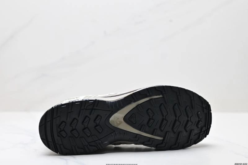 High fidelity Salomon Shoes