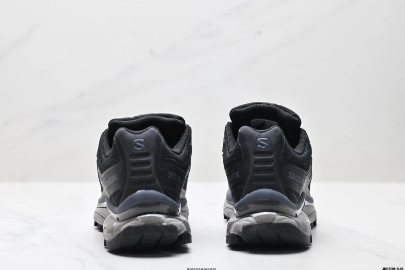 Accurate model Salomon Shoes