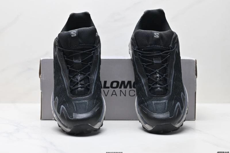 Accurate model Salomon Shoes