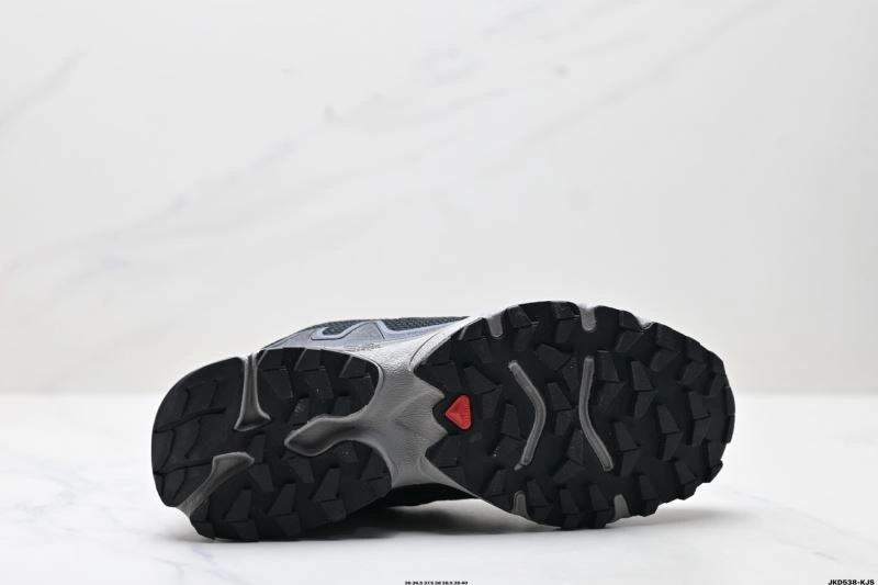 Accurate model Salomon Shoes