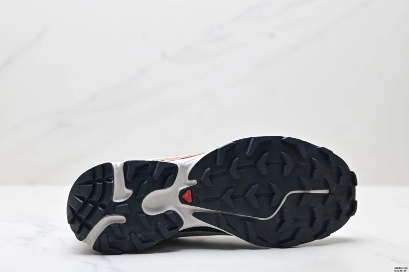 Top match Salomon Shoes