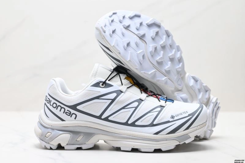 Accurate model Salomon Shoes