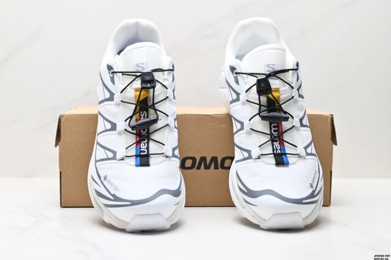 Accurate model Salomon Shoes