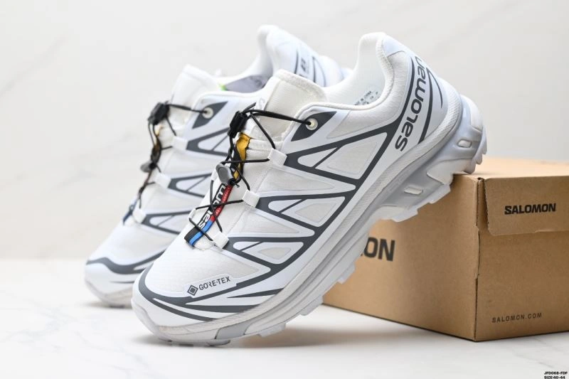 Accurate model Salomon Shoes