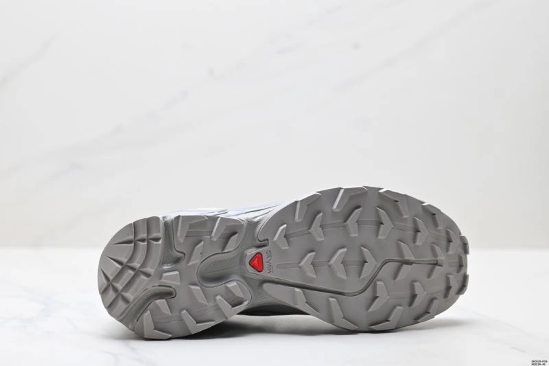 High fidelity Salomon Shoes