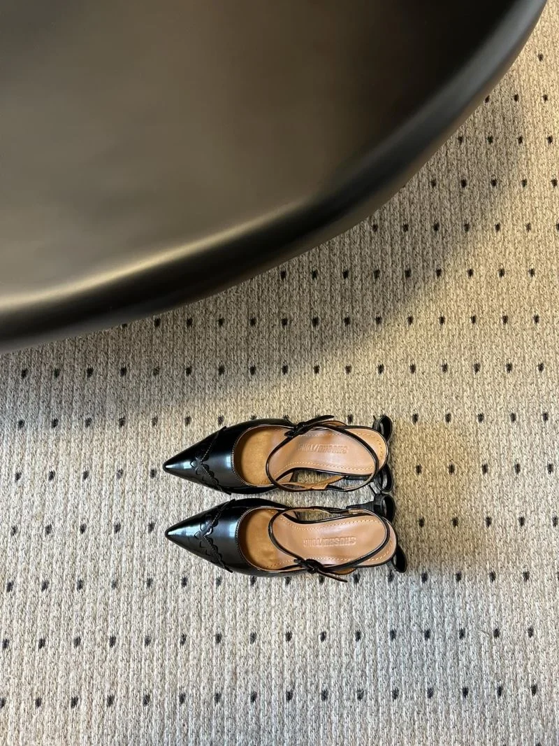 Shushutong Sandals