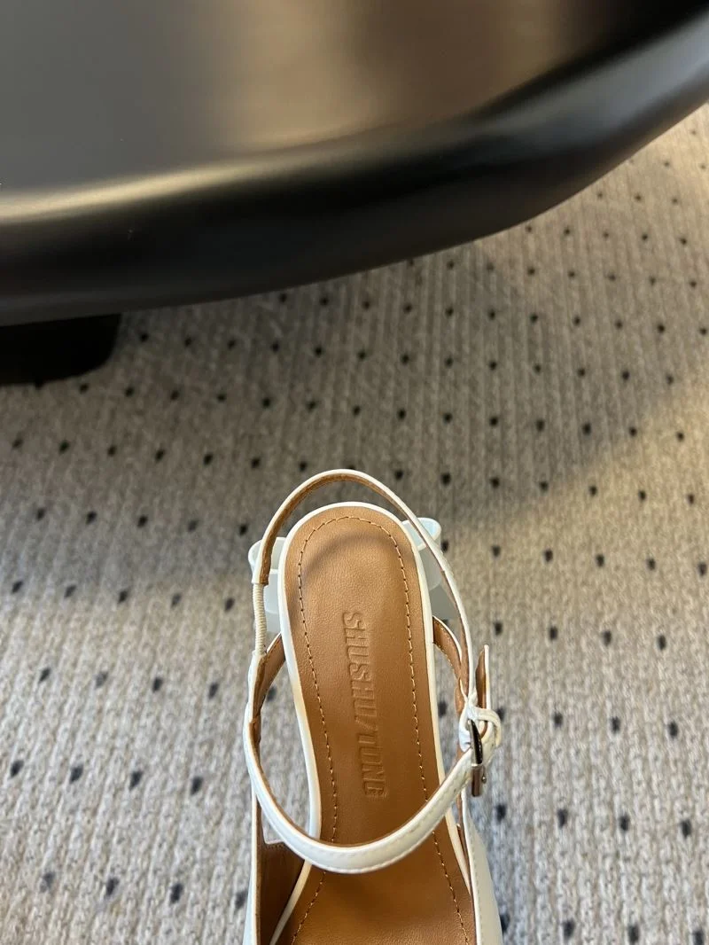 Brand-authenticated Shushutong Sandals