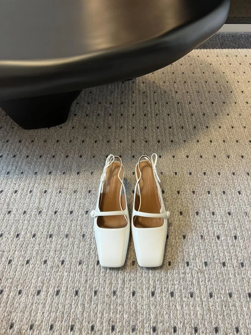 Shushutong Sandals