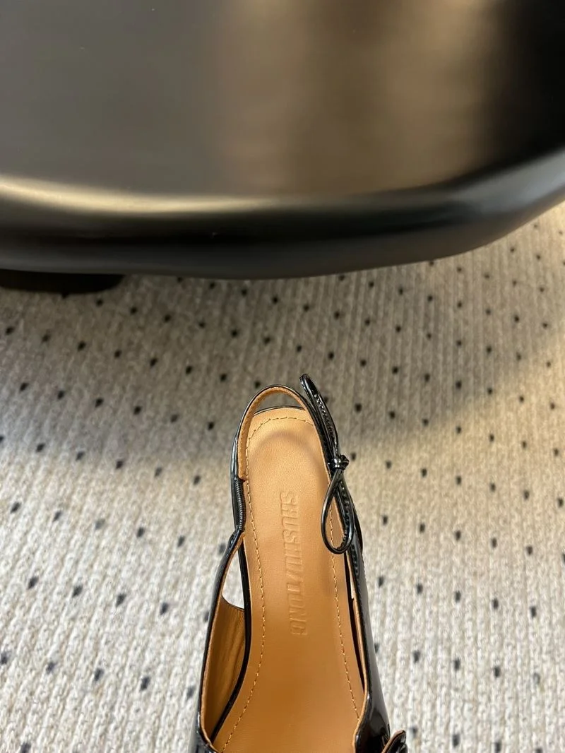 Genuine Shushutong Sandals