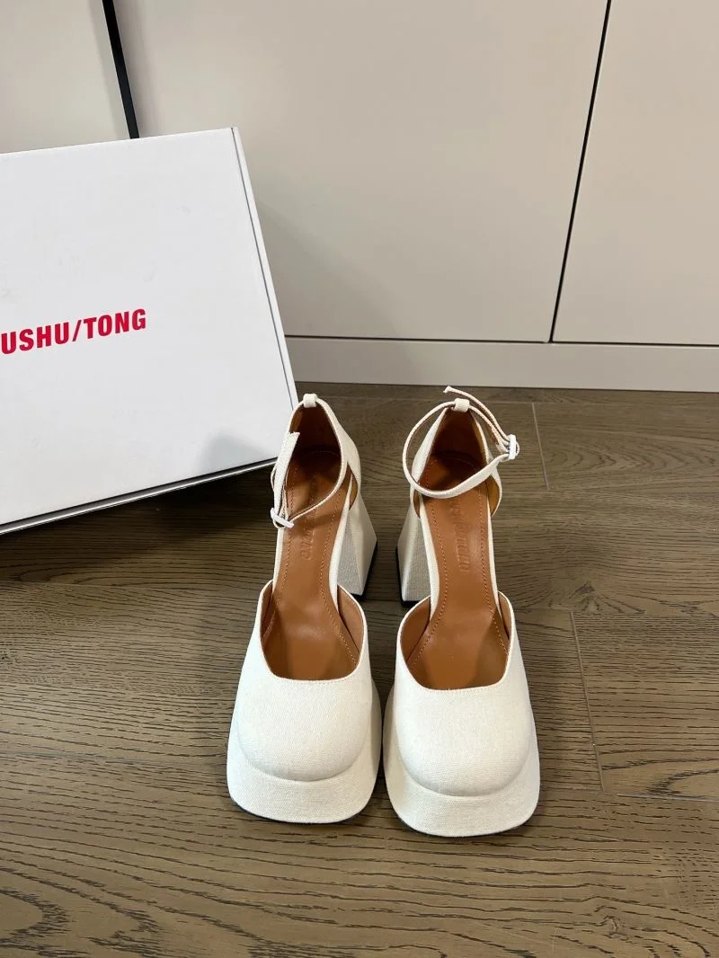Shushutong Sandals
