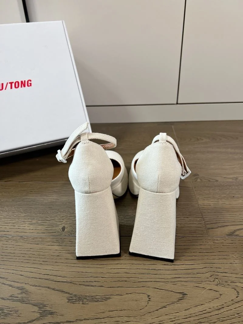 Discounted Shushutong Sandals