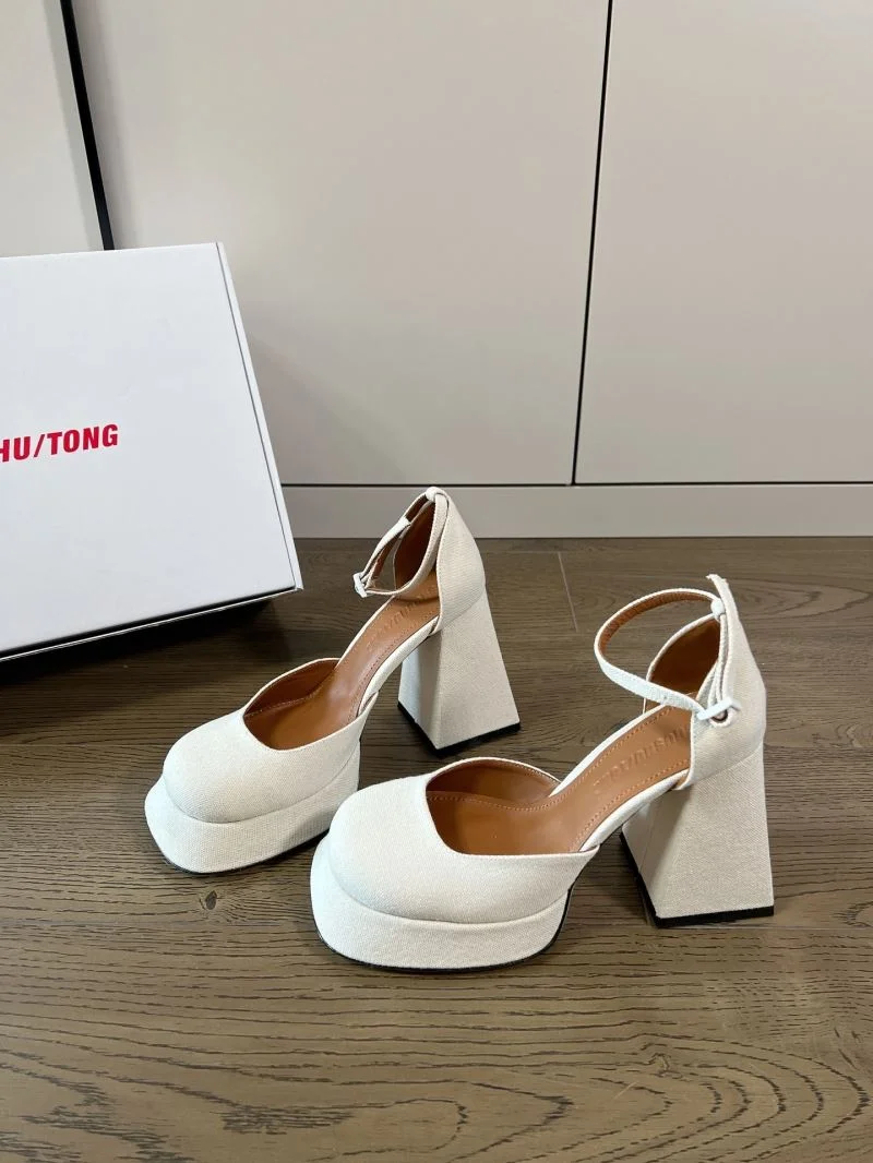 Discounted Shushutong Sandals
