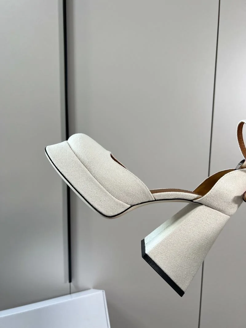 Discounted Shushutong Sandals