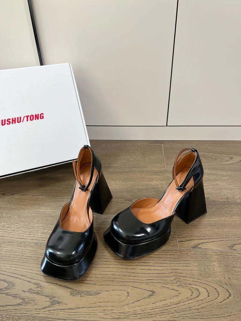 Bargain Shushutong Sandals