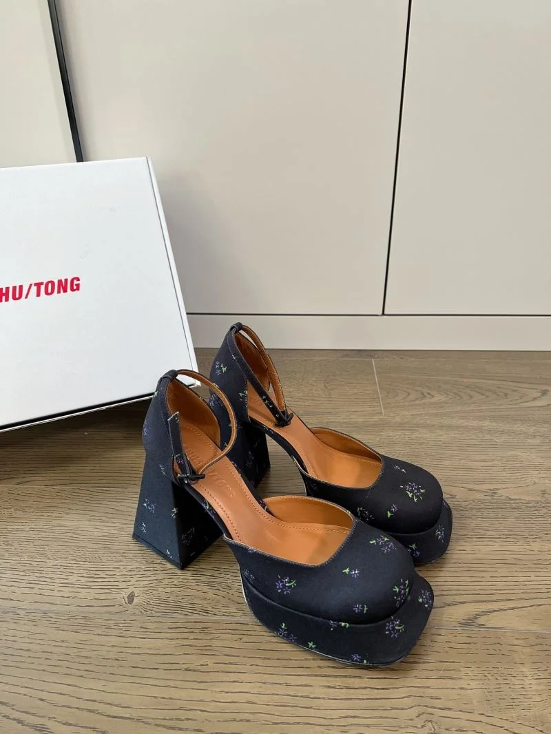 Affordable Shushutong Sandals
