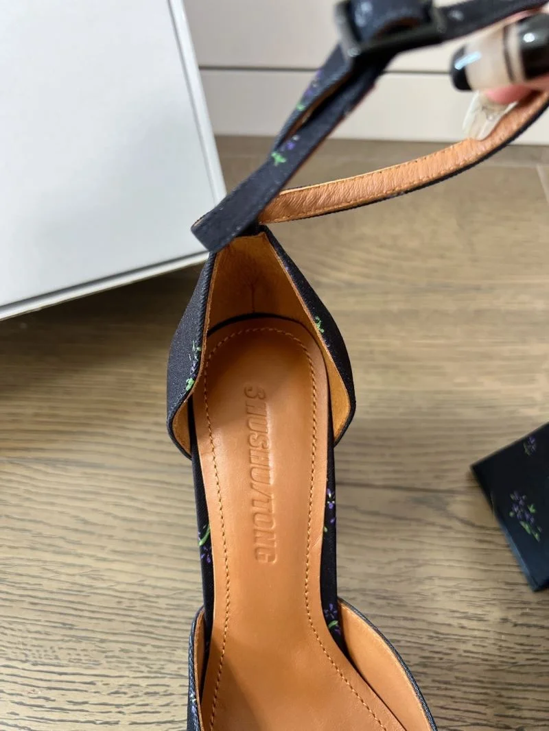 Affordable Shushutong Sandals