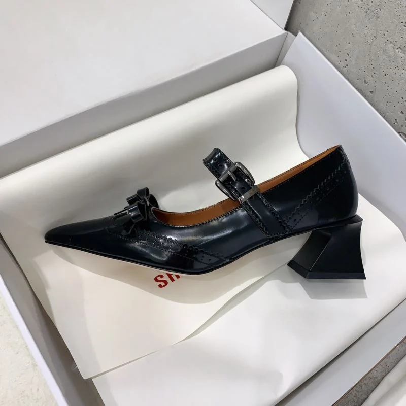 Cut-rate Shushutong Shoes