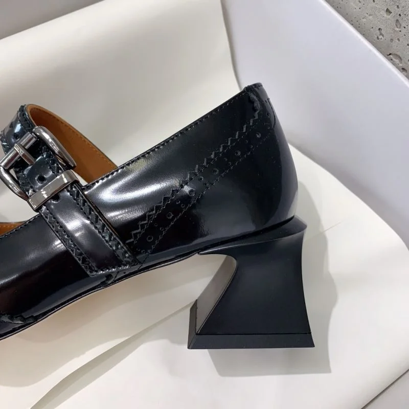 Cut-rate Shushutong Shoes